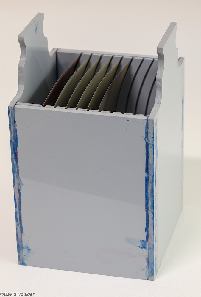 Make your own 4x5 developing tanks [davidhoulder.com]